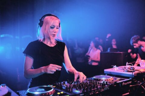 Les DJ femmes les plus connues et influentes de tous les temps - DJ ...